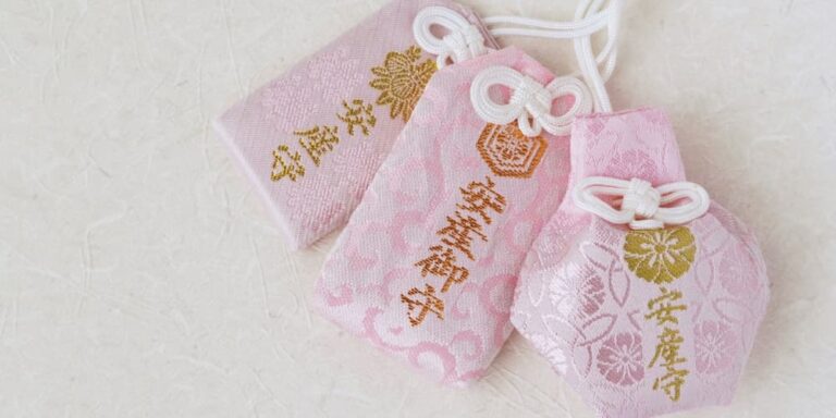 Enigmatic Japan -For All Who Cherish Japan- How to Pray at a Japanese ...